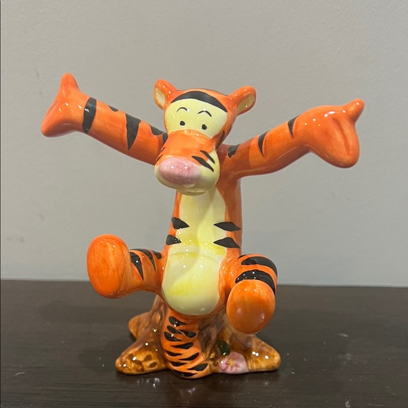 Disney | Accents | Vintage Disney Ceramic Tigger From Winnie The Pooh ...